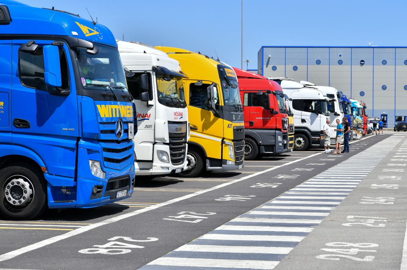 Logistics UK Represents & Supports The Freight & Logistics Sector Logistics UK Represents & Supports The Freight & Logistics Sector
